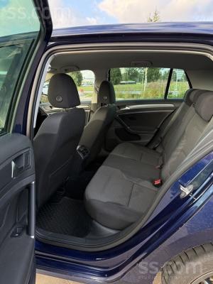 Blue Volkswagen Golf 2018 in Riga, with an engine capacity of 1.40 L and mileage of 114 thousand km for 12590 €, photo 16 on AUTOMOTO.COM.LV