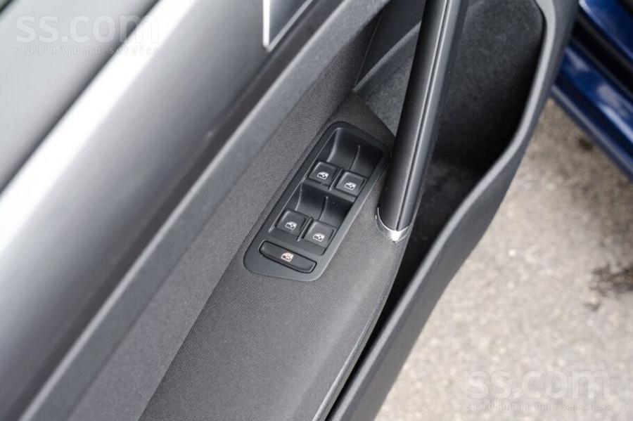 Zils Volkswagen Golf 2018 Rīga, ar dzinēja tilpumu 2.00 L un nobraukumu 127 tūkst. km par 13500 €, foto 9 vietnē AUTOMOTO.COM.LV