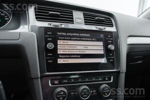 Zils Volkswagen Golf 2018 Rīga, ar dzinēja tilpumu 2.00 L un nobraukumu 127 tūkst. km par 13500 €, foto 19 vietnē AUTOMOTO.COM.LV