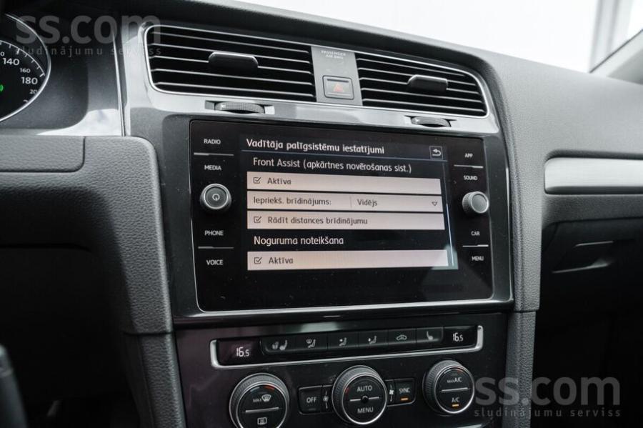 Zils Volkswagen Golf 2018 Rīga, ar dzinēja tilpumu 2.00 L un nobraukumu 127 tūkst. km par 13500 €, foto 19 vietnē AUTOMOTO.COM.LV