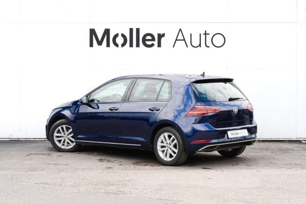 Zils Volkswagen Golf 2018 Rīga, ar dzinēja tilpumu 2.00 L un nobraukumu 127 tūkst. km par 13500 €, foto 4 vietnē AUTOMOTO.COM.LV