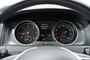 Zils Volkswagen Golf 2018 Rīga, ar dzinēja tilpumu 2.00 L un nobraukumu 127 tūkst. km par 13500 €, foto 10 vietnē AUTOMOTO.COM.LV