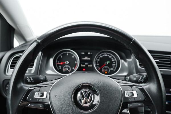 Zils Volkswagen Golf 2018 Rīga, ar dzinēja tilpumu 2.00 L un nobraukumu 127 tūkst. km par 13500 €, foto 11 vietnē AUTOMOTO.COM.LV