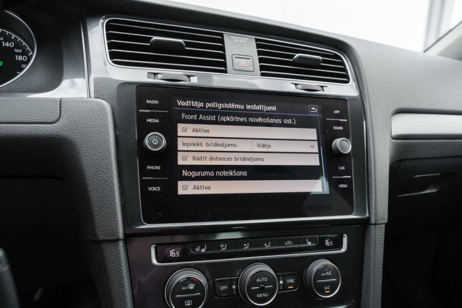 Zils Volkswagen Golf 2018 Rīga, ar dzinēja tilpumu 2.00 L un nobraukumu 127 tūkst. km par 13500 €, foto 19 vietnē AUTOMOTO.COM.LV