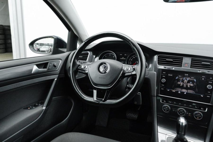 Zils Volkswagen Golf 2018 Rīga, ar dzinēja tilpumu 2.00 L un nobraukumu 127 tūkst. km par 13500 €, foto 22 vietnē AUTOMOTO.COM.LV