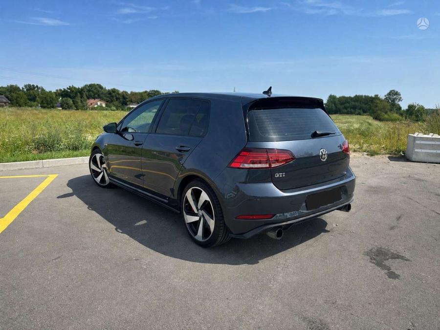 Zils Volkswagen Golf 2018 Kauņa, ar dzinēja tilpumu 1.98 L un nobraukumu 85 tūkst. km par 18999 €, foto 4 vietnē AUTOMOTO.COM.LV