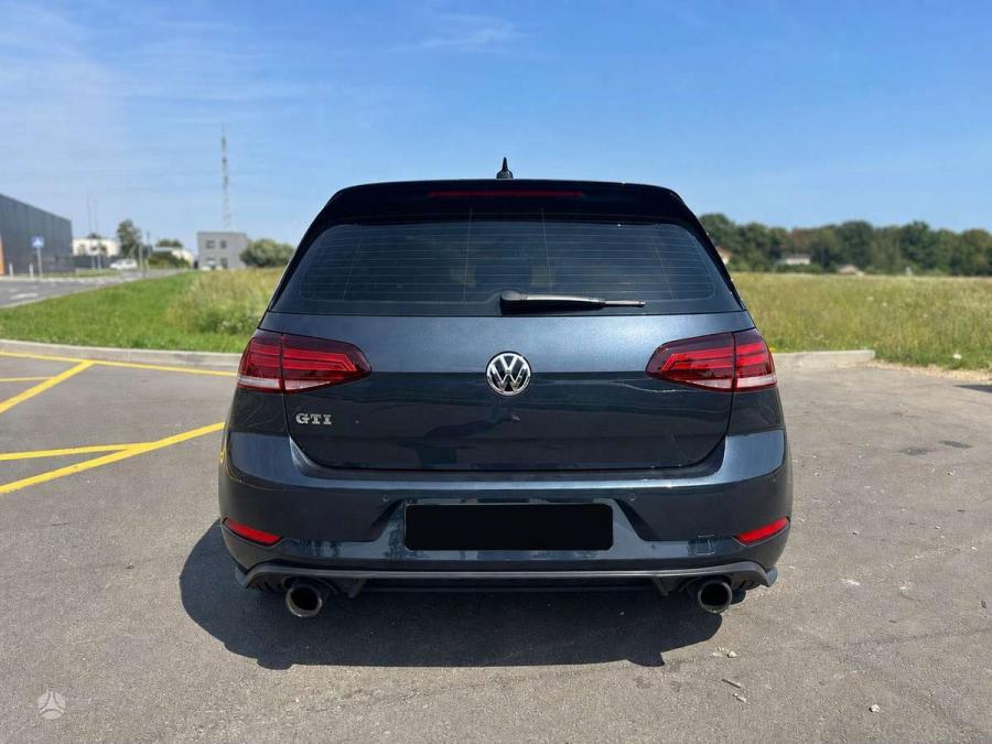 Zils Volkswagen Golf 2018 Kauņa, ar dzinēja tilpumu 1.98 L un nobraukumu 85 tūkst. km par 18999 €, foto 5 vietnē AUTOMOTO.COM.LV
