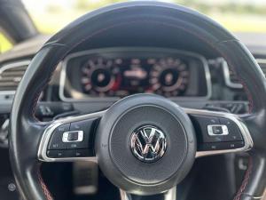Zils Volkswagen Golf 2018 Kauņa, ar dzinēja tilpumu 1.98 L un nobraukumu 85 tūkst. km par 18999 €, foto 14 vietnē AUTOMOTO.COM.LV
