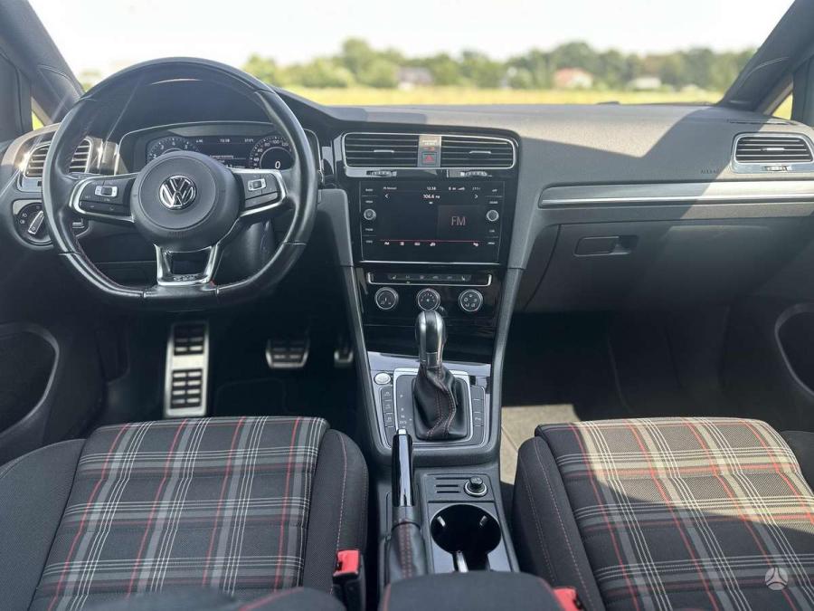 Zils Volkswagen Golf 2018 Kauņa, ar dzinēja tilpumu 1.98 L un nobraukumu 85 tūkst. km par 18999 €, foto 16 vietnē AUTOMOTO.COM.LV