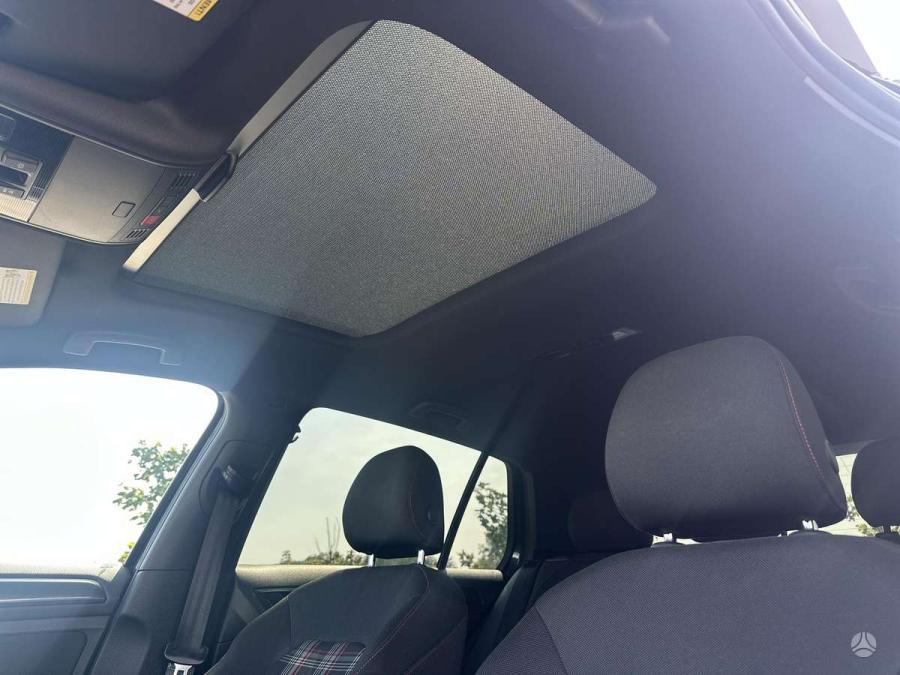 Zils Volkswagen Golf 2018 Kauņa, ar dzinēja tilpumu 1.98 L un nobraukumu 85 tūkst. km par 18999 €, foto 20 vietnē AUTOMOTO.COM.LV