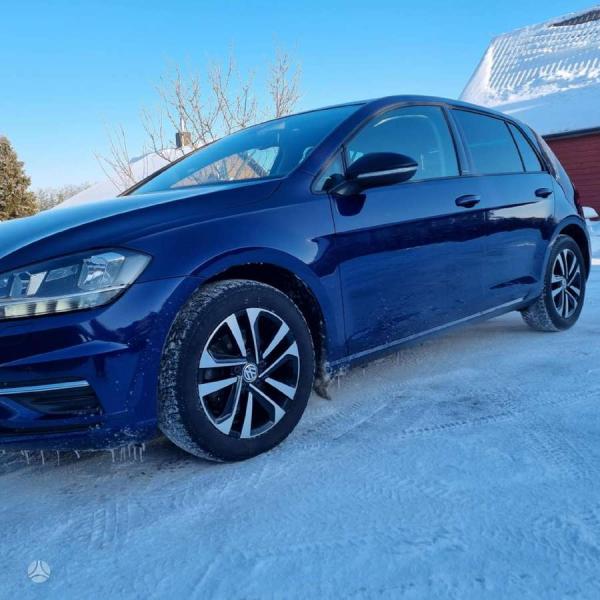 Zils Volkswagen Golf 2019 Viļņa, ar dzinēja tilpumu 2.00 L un nobraukumu 168 tūkst. km par 13800 €, foto 2 vietnē AUTOMOTO.COM.LV