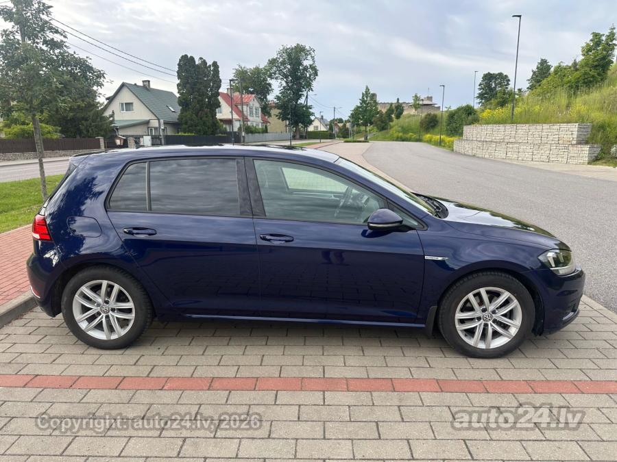 Zils Volkswagen Golf 2019 Tallina, ar dzinēja tilpumu 1.50 L un nobraukumu 232 tūkst. km par 9200 €, foto 5 vietnē AUTOMOTO.COM.LV