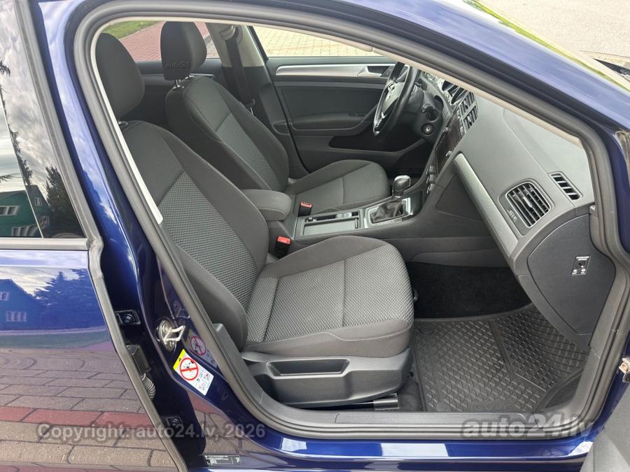 Zils Volkswagen Golf 2019 Tallina, ar dzinēja tilpumu 1.50 L un nobraukumu 232 tūkst. km par 9200 €, foto 17 vietnē AUTOMOTO.COM.LV
