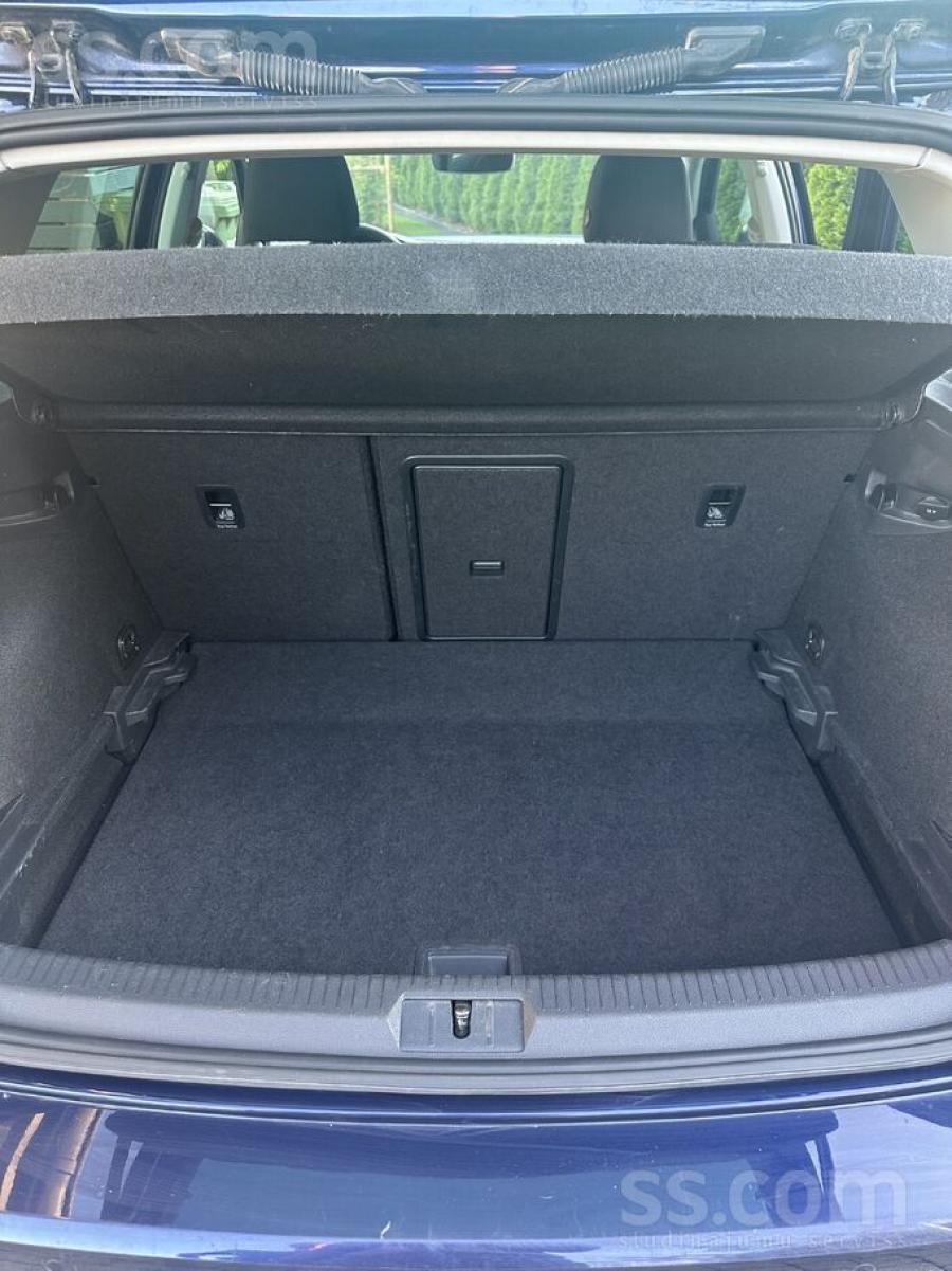 Zils Volkswagen Golf 2019 Rīga, ar dzinēja tilpumu 1.50 L un nobraukumu 124 tūkst. km par 12500 €, foto 12 vietnē AUTOMOTO.COM.LV
