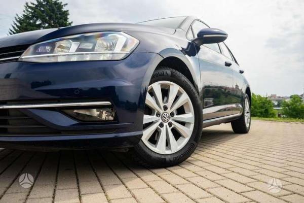 Blue Volkswagen Golf 2019 in Vilnius, with an engine capacity of 1.60 L and mileage of 155 thousand km for 11900 €, photo 9 on AUTOMOTO.COM.LV