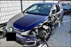 Blue Volkswagen Golf 2020 in Telschi, with an engine capacity of 0.00 L and mileage of 44 thousand km for 5700 €, photo 4 on AUTOMOTO.COM.LV