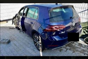 Blue Volkswagen Golf 2020 in Telschi, with an engine capacity of 0.00 L and mileage of 44 thousand km for 5700 €, photo 12 on AUTOMOTO.COM.LV