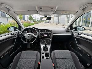 Blue Volkswagen Golf 2020 in Vilnius, with an engine capacity of 1.60 L and mileage of 168 thousand km for 9299 €, photo 6 on AUTOMOTO.COM.LV