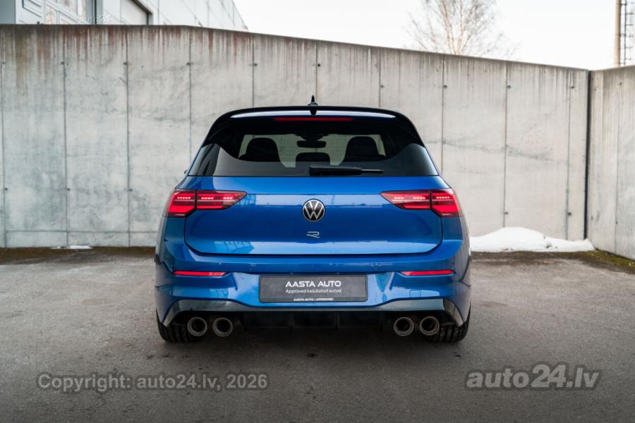 Blue Volkswagen Golf 2021 in Tartu, with an engine capacity of 2.00 L and mileage of 63 thousand km for 35900 €, photo 6 on AUTOMOTO.COM.LV