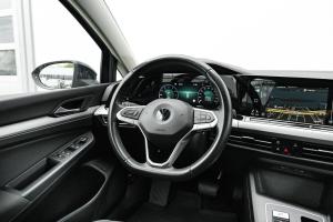 Zils Volkswagen Golf 2021 Rīga, ar dzinēja tilpumu 1.50 L un nobraukumu 152 tūkst. km par 15850 €, foto 9 vietnē AUTOMOTO.COM.LV