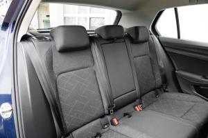 Zils Volkswagen Golf 2021 Rīga, ar dzinēja tilpumu 1.50 L un nobraukumu 152 tūkst. km par 15850 €, foto 24 vietnē AUTOMOTO.COM.LV