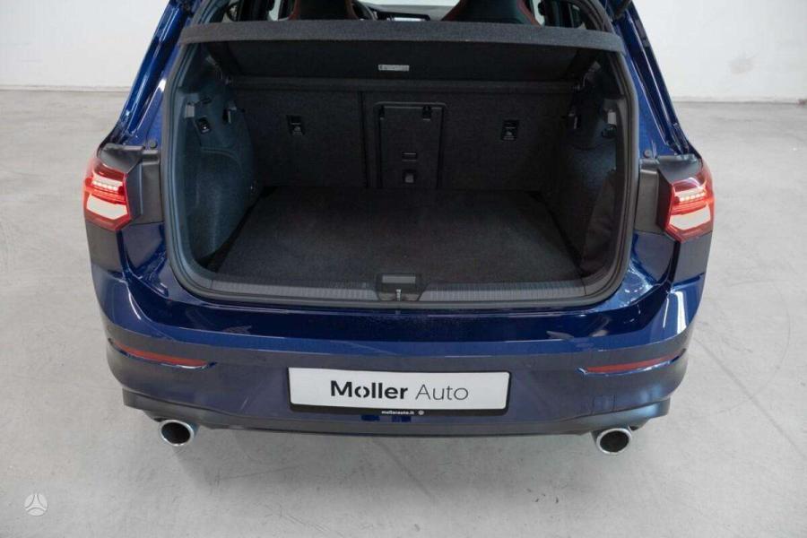 Blue Volkswagen Golf 2021 in Vilnius, with an engine capacity of 2.00 L and mileage of 53 thousand km for 30900 €, photo 26 on AUTOMOTO.COM.LV