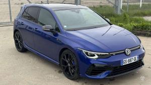 Blue Volkswagen Golf 2021 in Jonava, with an engine capacity of 1.98 L and mileage of 34 thousand km for 23400 €, photo 13 on AUTOMOTO.COM.LV