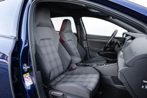 Zils Volkswagen Golf 2021 Rīga, ar dzinēja tilpumu 2.00 L un nobraukumu 75 tūkst. km par 27500 €, foto 8 vietnē AUTOMOTO.COM.LV