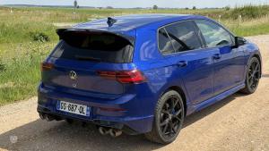 Blue Volkswagen Golf 2021 in Jonava, with an engine capacity of 1.98 L and mileage of 34 thousand km for 23600 €, photo 11 on AUTOMOTO.COM.LV