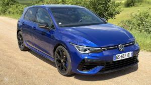 Blue Volkswagen Golf 2021 in Jonava, with an engine capacity of 1.98 L and mileage of 34 thousand km for 23600 €, photo 17 on AUTOMOTO.COM.LV