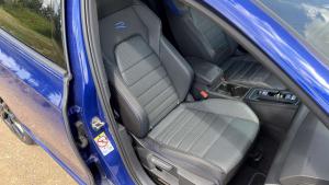 Blue Volkswagen Golf 2021 in Jonava, with an engine capacity of 1.98 L and mileage of 34 thousand km for 24700 €, photo 21 on AUTOMOTO.COM.LV