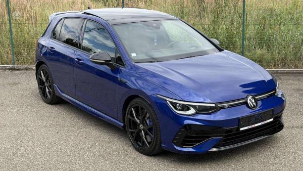 Blue Volkswagen Golf 2021 in Kaunas, with an engine capacity of 1.98 L and mileage of 35 thousand km for 35900 €, photo 1 on AUTOMOTO.COM.LV