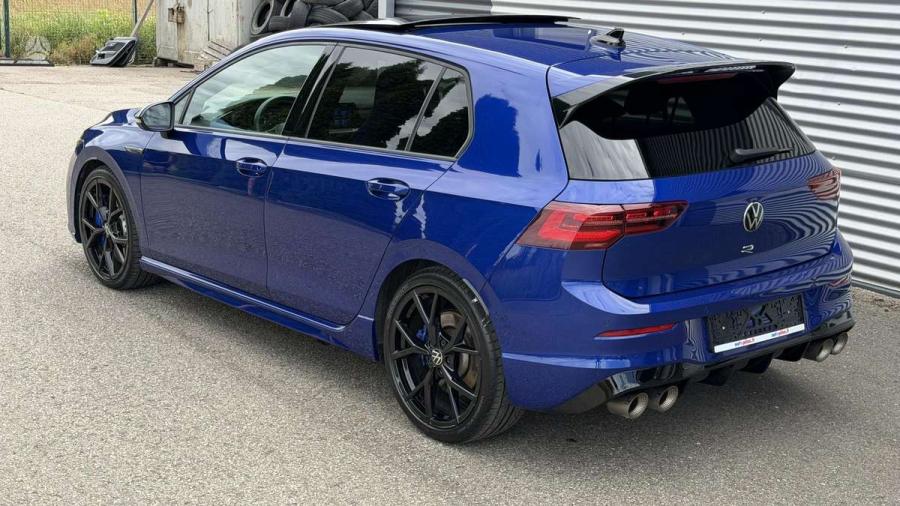 Blue Volkswagen Golf 2021 in Kaunas, with an engine capacity of 1.98 L and mileage of 35 thousand km for 35900 €, photo 6 on AUTOMOTO.COM.LV