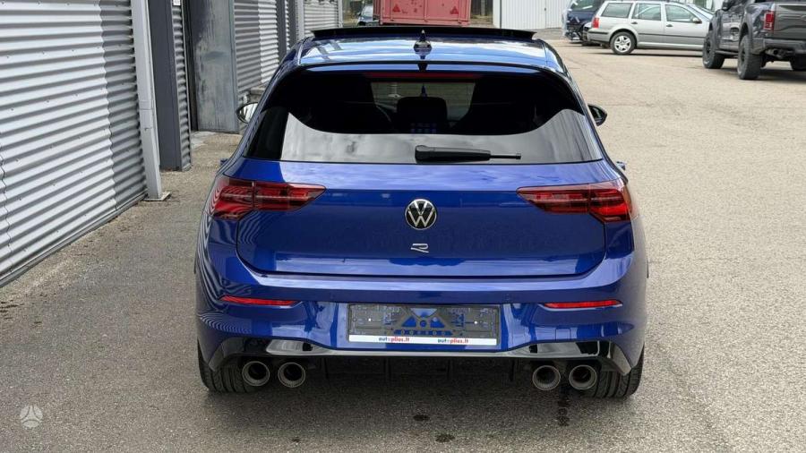 Blue Volkswagen Golf 2021 in Kaunas, with an engine capacity of 1.98 L and mileage of 35 thousand km for 35900 €, photo 7 on AUTOMOTO.COM.LV