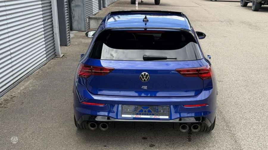 Blue Volkswagen Golf 2021 in Kaunas, with an engine capacity of 1.98 L and mileage of 35 thousand km for 35900 €, photo 15 on AUTOMOTO.COM.LV