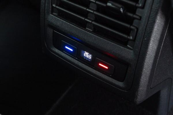 Blue Volkswagen Golf 2021 in Riga, with an engine capacity of 1.50 L and mileage of 146 thousand km for 14900 €, photo 9 on AUTOMOTO.COM.LV
