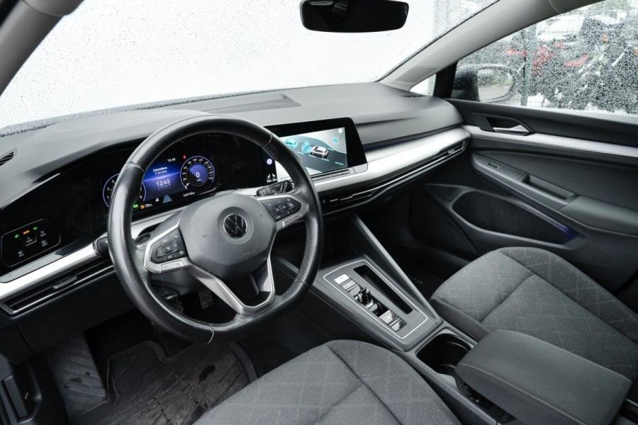 Blue Volkswagen Golf 2021 in Riga, with an engine capacity of 1.50 L and mileage of 146 thousand km for 14900 €, photo 25 on AUTOMOTO.COM.LV