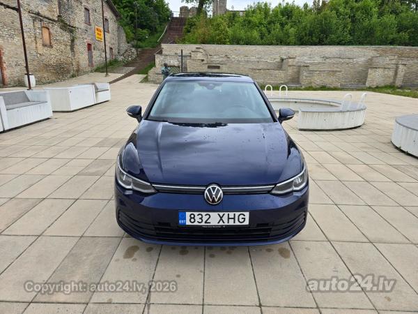 Blue Volkswagen Golf 2022 in Rakvere, with an engine capacity of 1.50 L and mileage of 121 thousand km for 15600 €, photo 5 on AUTOMOTO.COM.LV