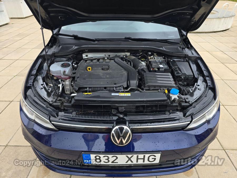 Blue Volkswagen Golf 2022 in Rakvere, with an engine capacity of 1.50 L and mileage of 121 thousand km for 15600 €, photo 8 on AUTOMOTO.COM.LV