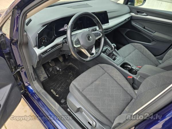 Blue Volkswagen Golf 2022 in Rakvere, with an engine capacity of 1.50 L and mileage of 121 thousand km for 15600 €, photo 10 on AUTOMOTO.COM.LV
