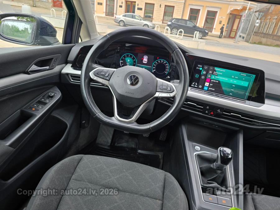 Blue Volkswagen Golf 2022 in Rakvere, with an engine capacity of 1.50 L and mileage of 121 thousand km for 15600 €, photo 16 on AUTOMOTO.COM.LV