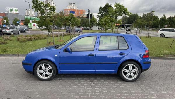 Zils Volkswagen Golf 2022 Viļņa, ar dzinēja tilpumu 1.40 L un nobraukumu 207 tūkst. km par 1200 €, foto 2 vietnē AUTOMOTO.COM.LV