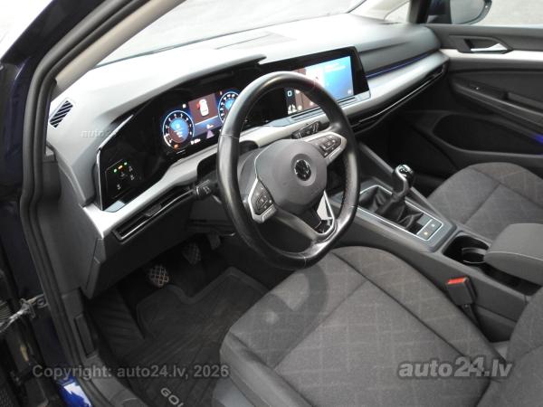 Blue Volkswagen Golf 2022 in Parnu, with an engine capacity of 1.50 L and mileage of 125 thousand km for 15999 €, photo 9 on AUTOMOTO.COM.LV