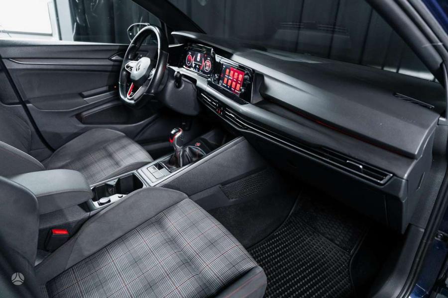 Zils Volkswagen Golf 2022 Viļņa, ar dzinēja tilpumu 1.98 L un nobraukumu 127 tūkst. km par 19999 €, foto 31 vietnē AUTOMOTO.COM.LV
