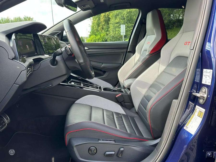 Zils Volkswagen Golf 2025 Kauņa, ar dzinēja tilpumu 1.98 L un nobraukumu 13 tūkst. km par 30890 €, foto 10 vietnē AUTOMOTO.COM.LV