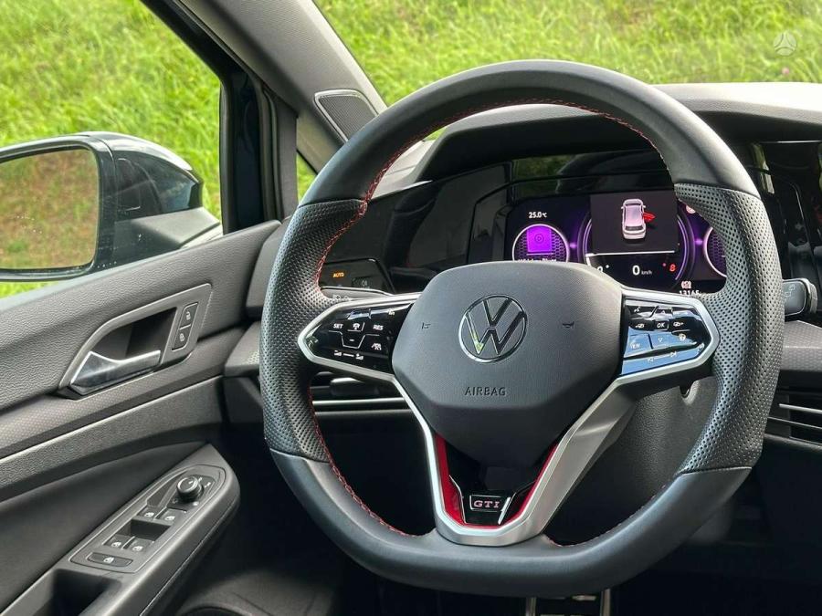 Zils Volkswagen Golf 2025 Kauņa, ar dzinēja tilpumu 1.98 L un nobraukumu 13 tūkst. km par 30890 €, foto 15 vietnē AUTOMOTO.COM.LV