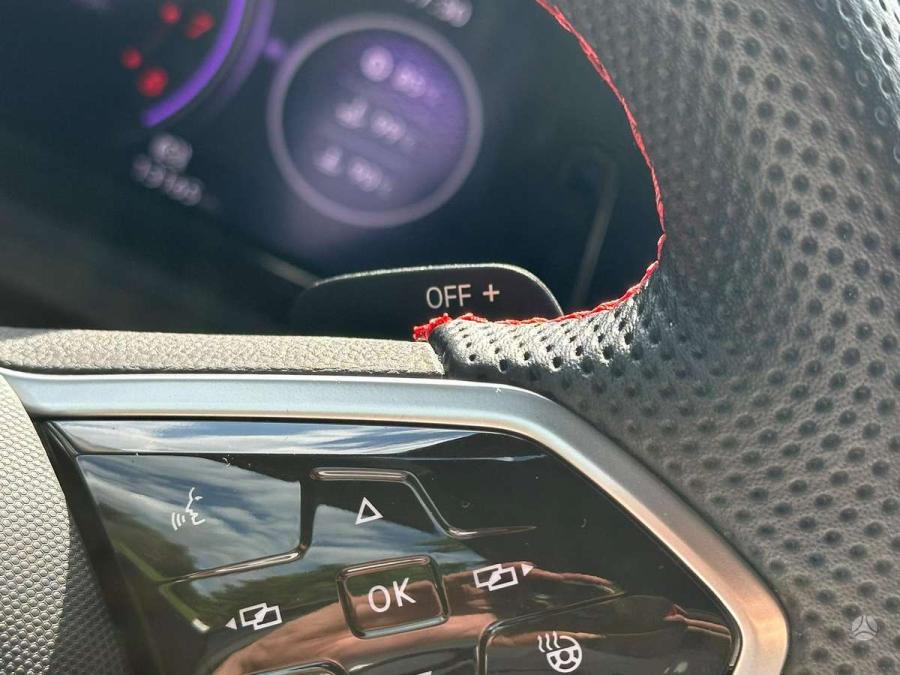 Zils Volkswagen Golf 2025 Kauņa, ar dzinēja tilpumu 1.98 L un nobraukumu 13 tūkst. km par 30890 €, foto 16 vietnē AUTOMOTO.COM.LV