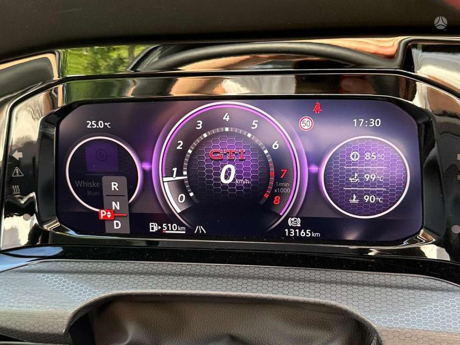 Zils Volkswagen Golf 2025 Kauņa, ar dzinēja tilpumu 1.98 L un nobraukumu 13 tūkst. km par 30890 €, foto 17 vietnē AUTOMOTO.COM.LV