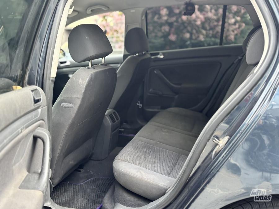 Zils Volkswagen Golf 2004 Kauņa, ar dzinēja tilpumu 1.90 L un nobraukumu 340 tūkst. km par 1350 €, foto 12 vietnē AUTOMOTO.COM.LV