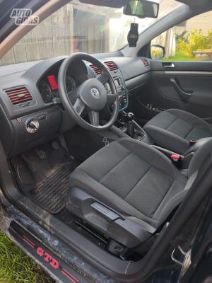 Blue Volkswagen Golf 2004 in Raseiniai, with an engine capacity of 1.90 L and mileage of 278 thousand km for 1100 €, photo 5 on AUTOMOTO.COM.LV